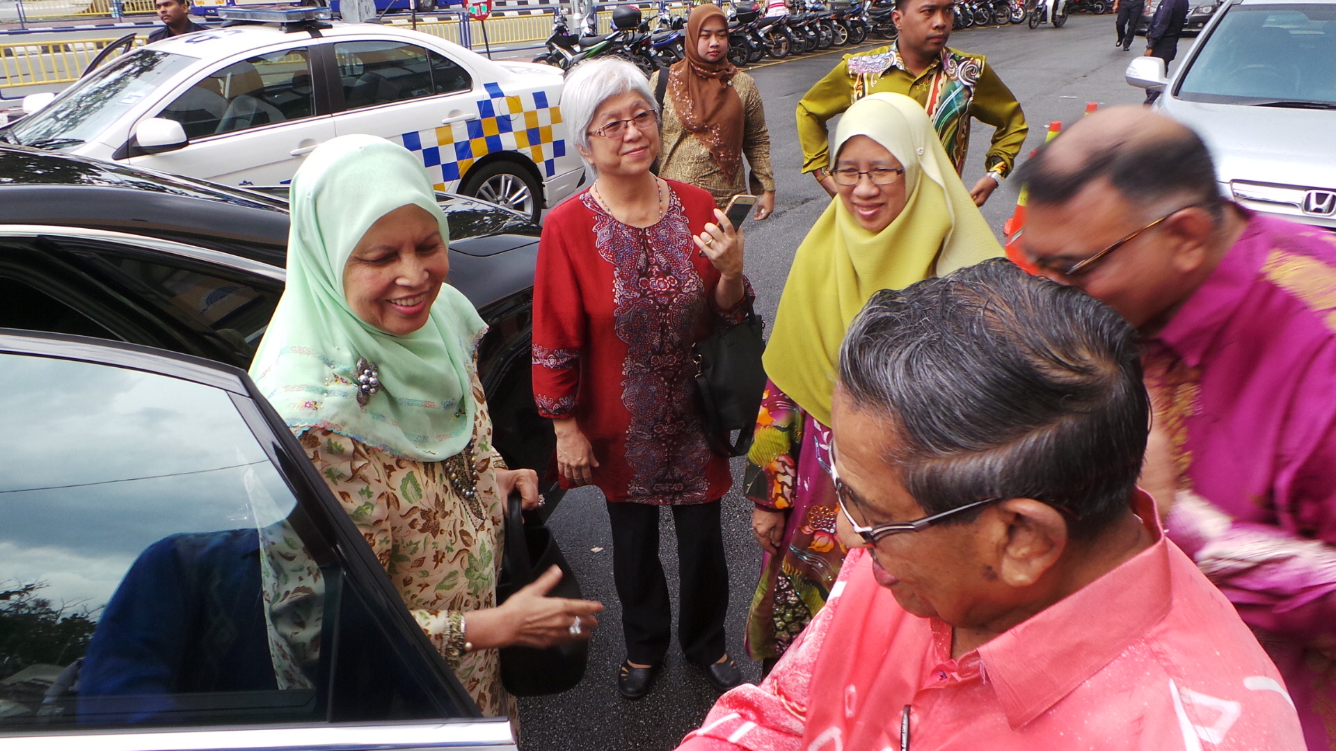 Pertandingan Mewarna Perpaduan Untuk Kebahagiaan Dunia (Harmony for a ...